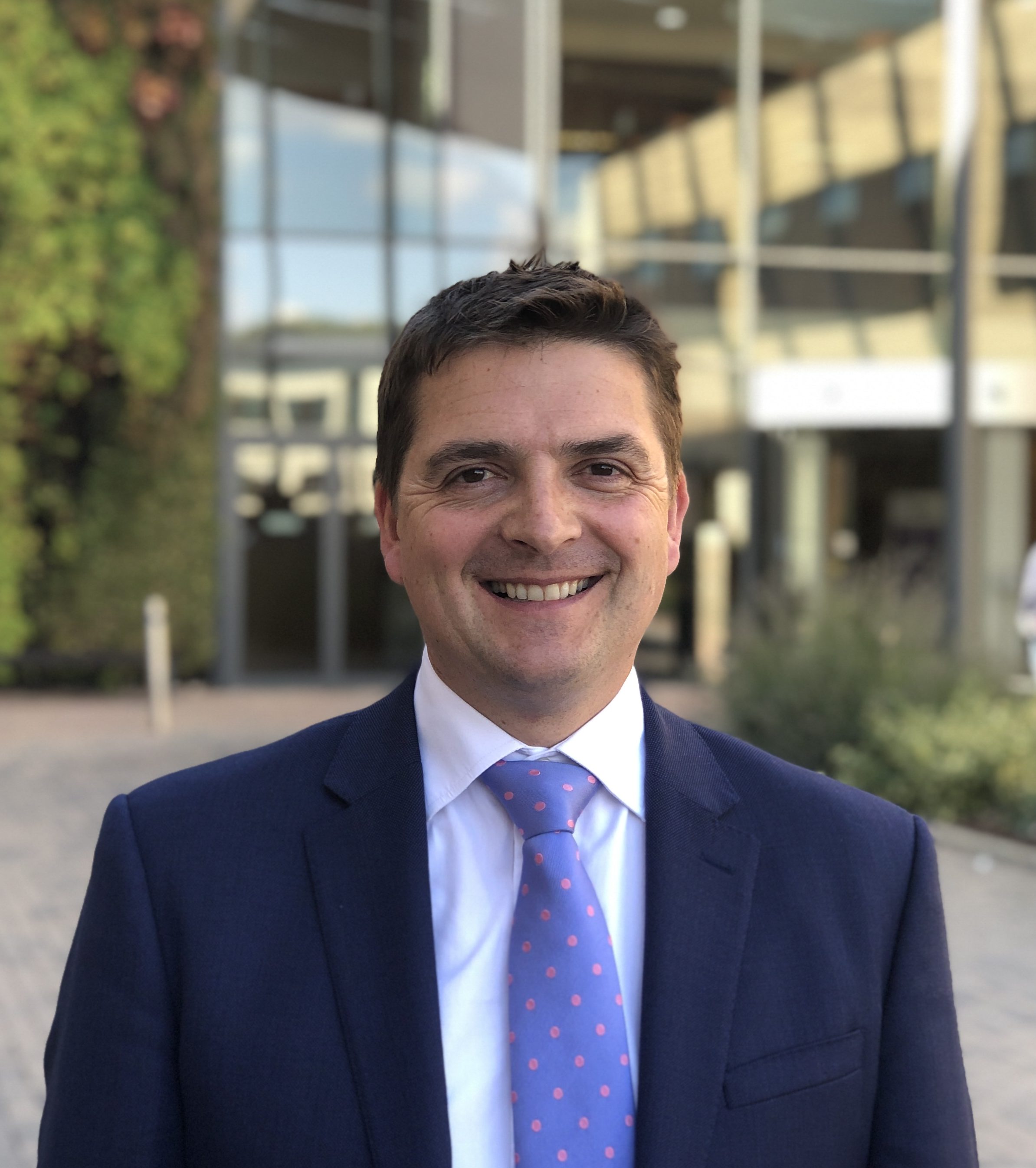 Mr Simon Mackey - Cosmetic Surgeon