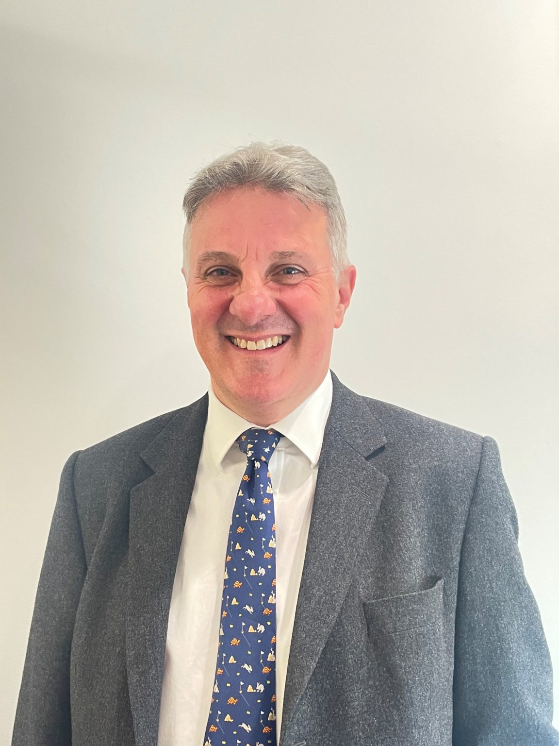 Mr Simon Bailey - Consultant General and Colorectal Surgeon