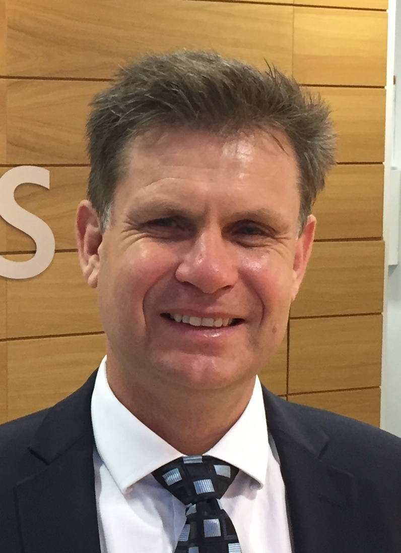 Dr Edward Petzer - Consultant Cardiologist