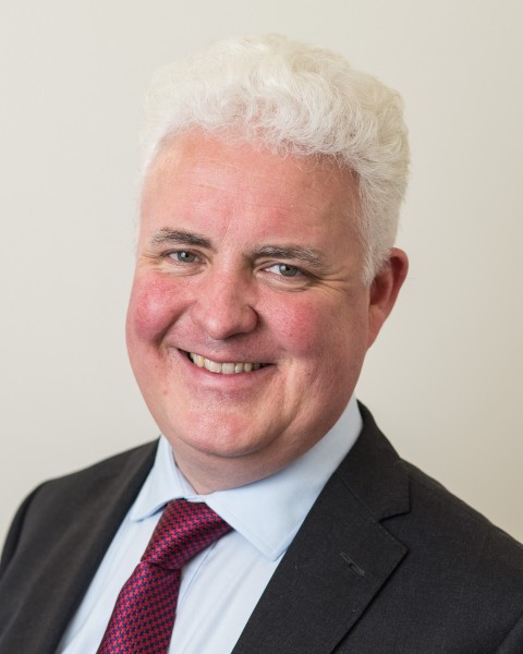 Mr James Ritchie - Consultant Orthopaedic Surgeon